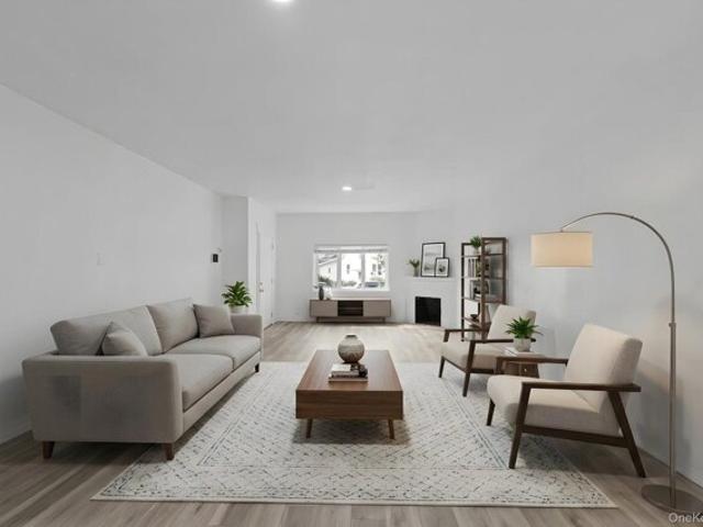 Nashville Blvd, Cambria Heights, Home For Sale
