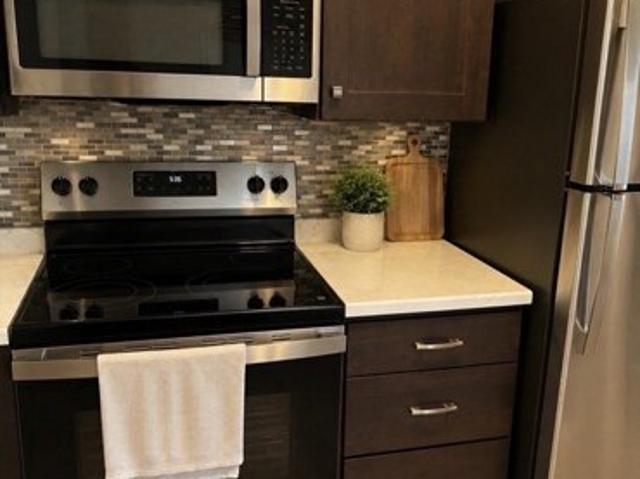 Nassau Dr Unit,springfield, Condo For Sale