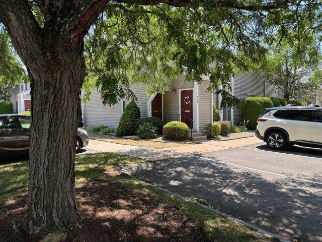 Nassau Dr Unit,springfield, Condo For Sale