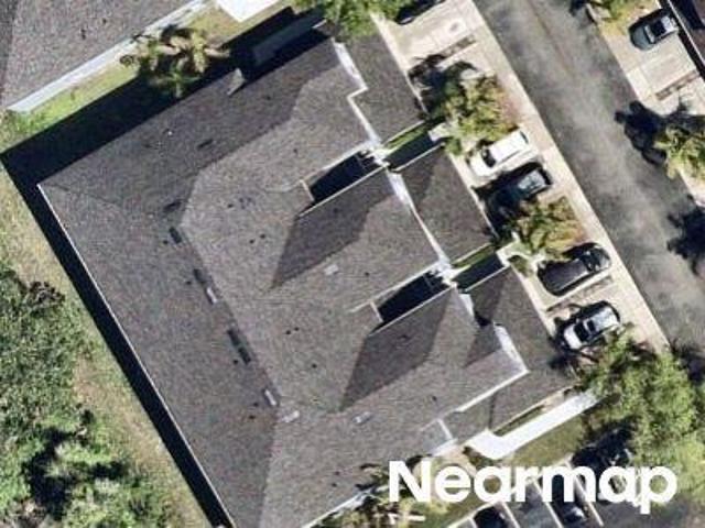 Nassau Point Dr