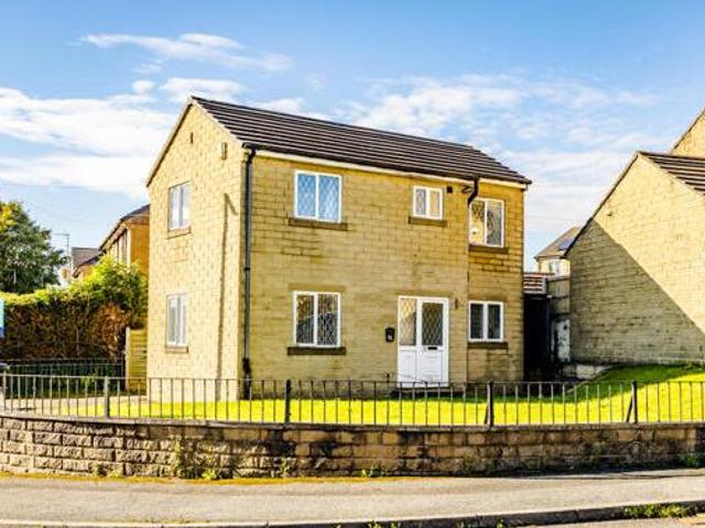 Natty Fields Close, Halifax, 3 Bedroom Detached