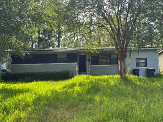 Nathan Dr W