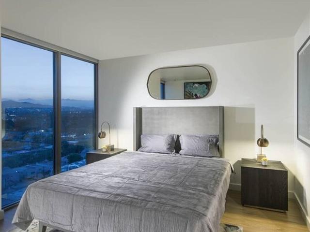 Nathen L is offering a Room For Rent in West Hollywood, Los Angeles in August 2026 $0.00