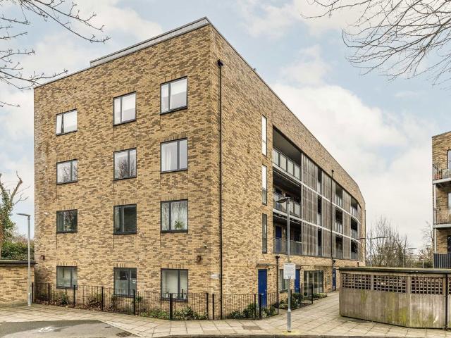 Nauticus Walk, Canary Wharf E14, 2 bed flat to rent, £2,700 pcm | PrimeLocation