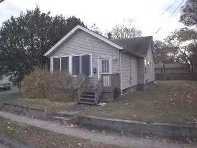 Naugatuck Ave