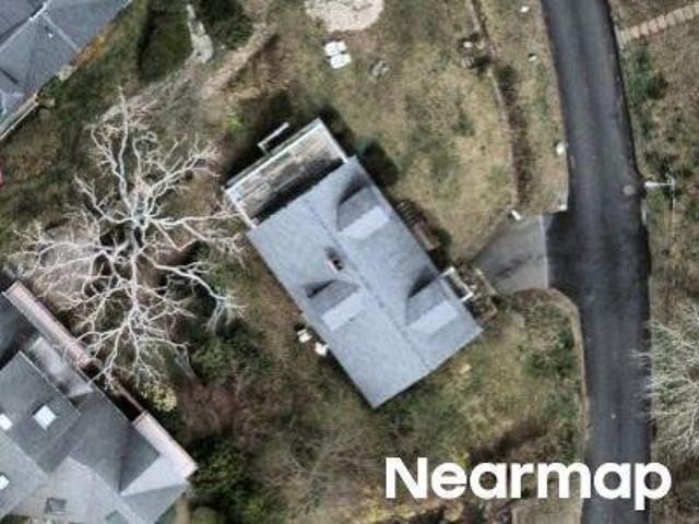 Naugus Ave