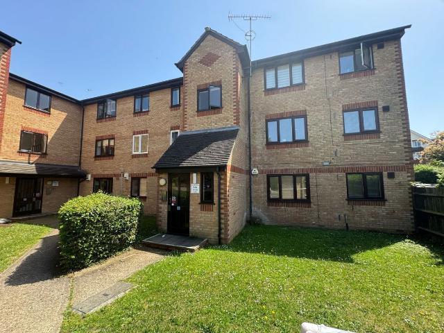 Naunton Way, Hornchurch RM12, 2 bed flat to rent, £1,600 pcm | PrimeLocation