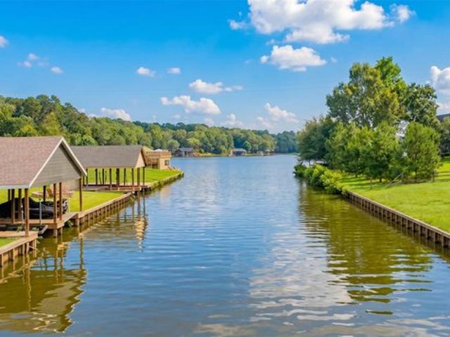 Naus Dr, Winnsboro, TX 75494