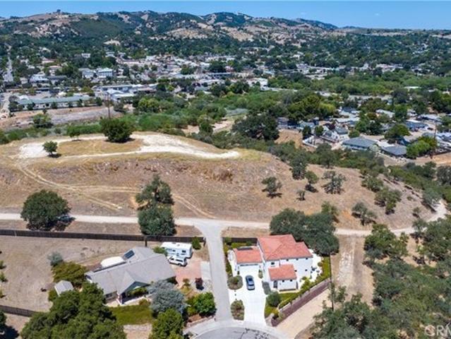 Navajo/River, Paso Robles, CA 93446