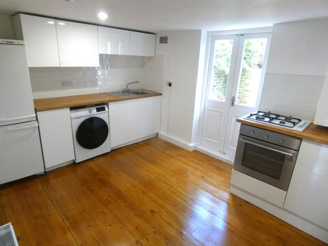 Navarino Road, London E8, Studio to rent, £1,700 pcm | PrimeLocation