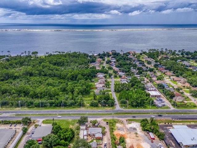 Navarre Pkwy, Navarre, FL 32566