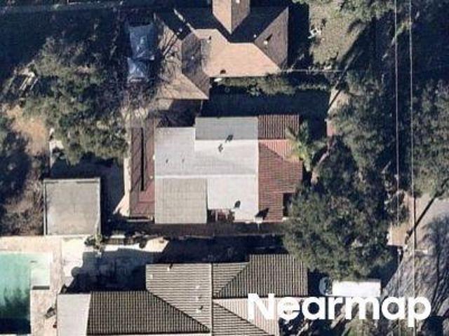 Navarro Ave