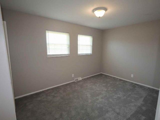 Naveen Pine Townhomes 1 Bedroom Apartment for Rent at 1210 Vista Ct, Evansville, IN 47710