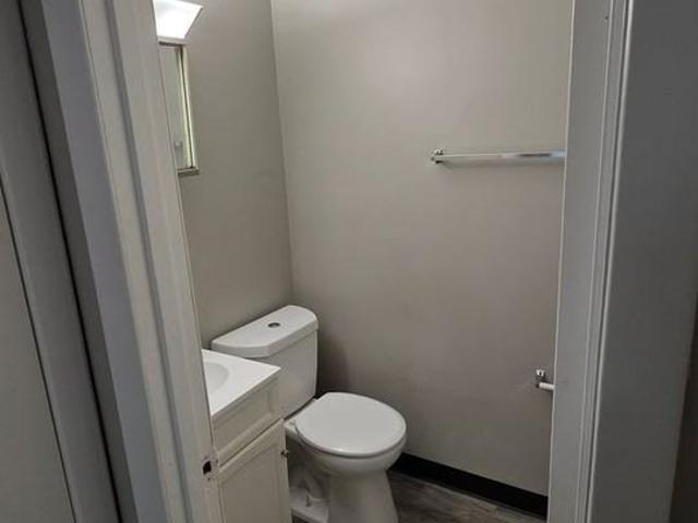 Naveen Pine Townhomes 2 Bedroom Apartment for Rent at 1210 Vista Ct, Evansville, IN 47710