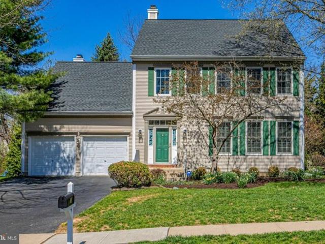 Navesink Dr, Pennington, Home For Sale