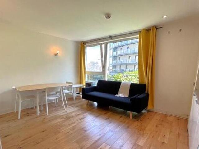 Navigation Building, High Point Village, Studio Flat For
