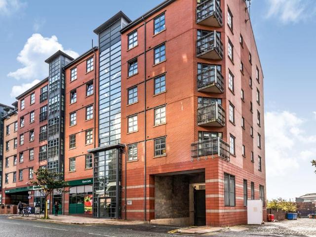 Navigation House, 20 Ducie Street. 2 bed flat to rent £1,450 pcm £335 pw