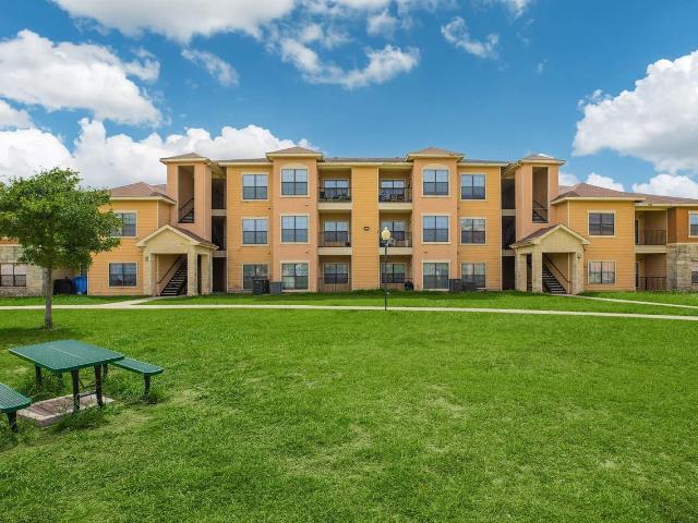 Navigation Pointe 2 Bedroom Apartment for Rent at 901 Navigation Blvd, Corpus Christi, TX 78408 Central City
