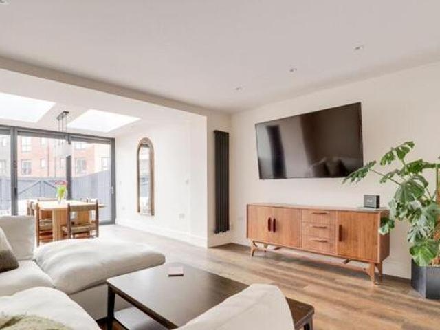 Navigation Street, Nottingham, 4 Bedroom Terraced