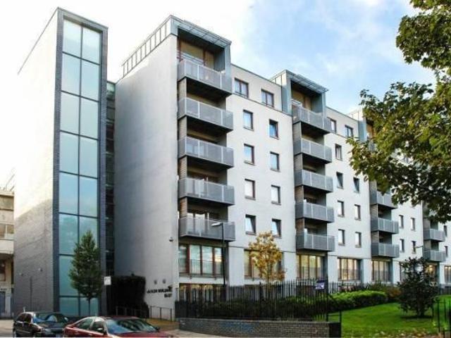 Naylor Buildings, Aldgate Triangle, Aldgate, Liverpool St, London E1, 2 bed flat to rent, £2,752 pcm | PrimeLocation