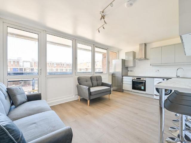 Naylor Road, London, SE15 5 bed flat to rent £4,550 pcm £1,050 pw