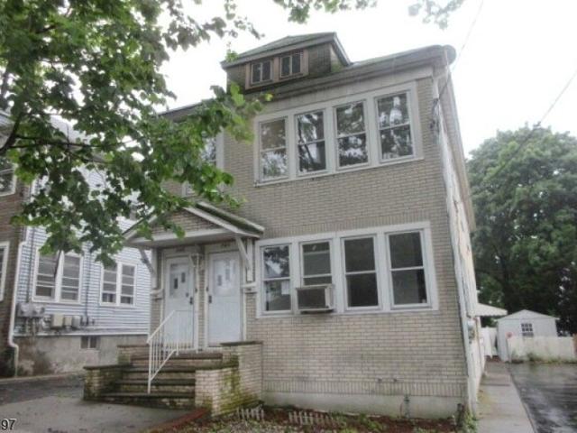 Nd Ave, Lyndhurst, Home For Sale