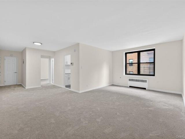 Nd Ave Unit E, Jackson Heights, Property For Sale