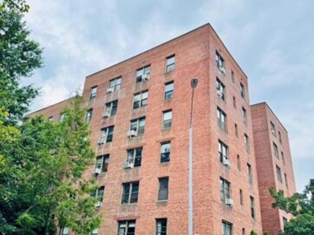 Nd Rd Apt E, Kew Garden Hills, Property For Sale