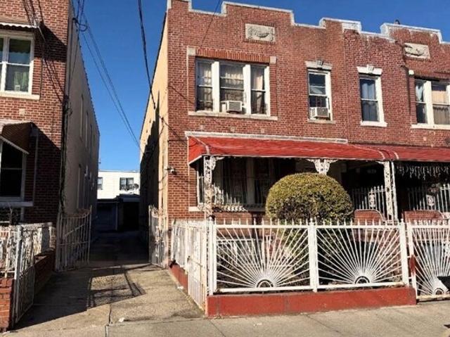 Nd St, Corona, Home For Sale