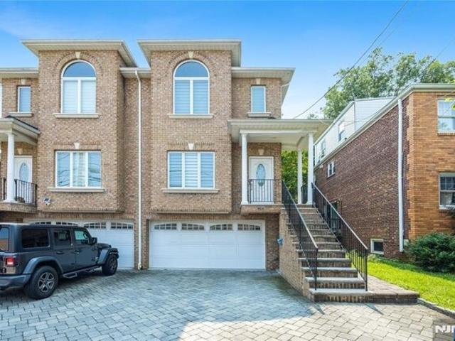 Nd St, Palisades Park, Condo For Sale