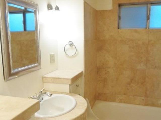 ne12a 1 Bedroom Apartment for Rent at 2303 Ne 12th Ave, Portland, OR 97212 Irvington