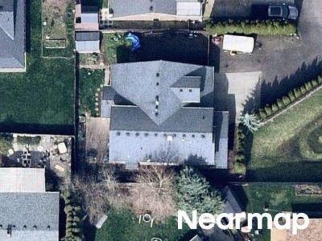 NE 44th Way