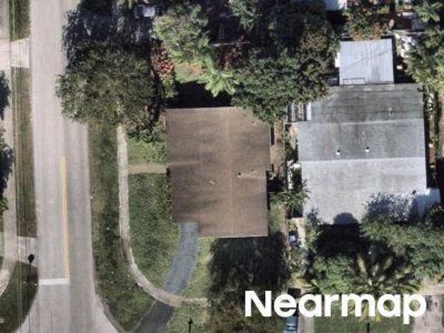 NE 5th Ave
