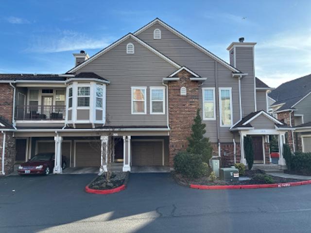 NE 63rd Way Unit 1006