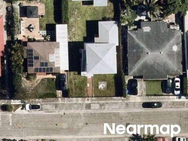 NE 67th St