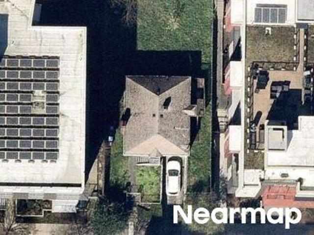 NE 67th St