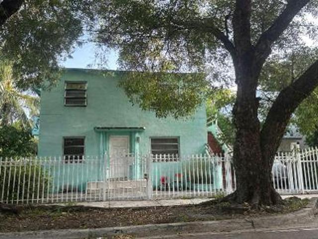 NE 68th St