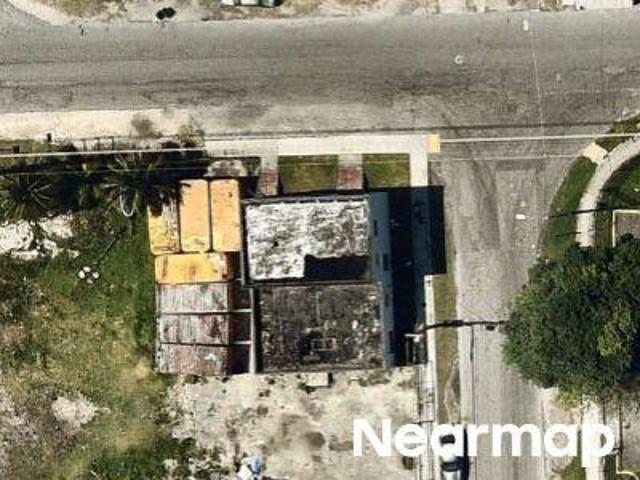 NE 75th St