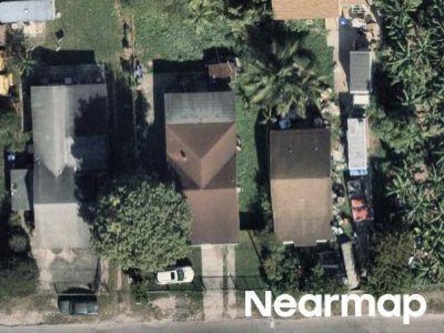 NE 75th St