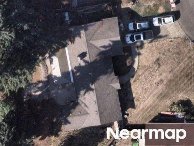 NE 79th St