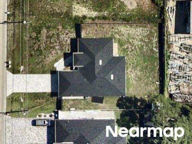 NE 7th Pl # 36