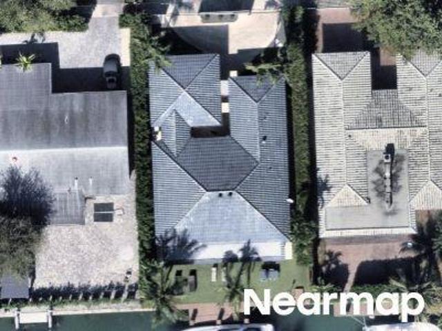 NE 83rd St