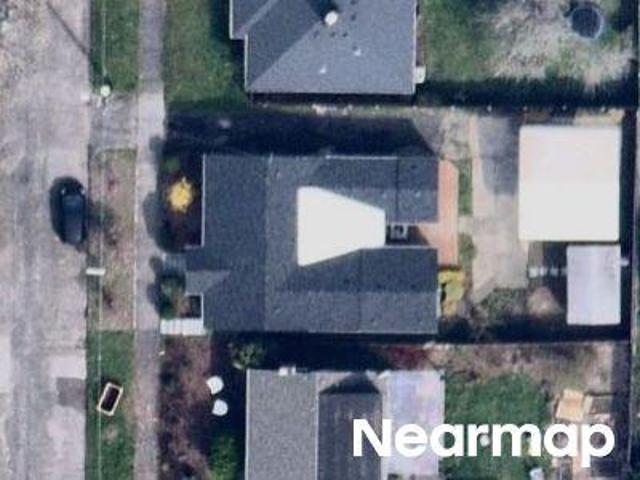 NE 80th Ave