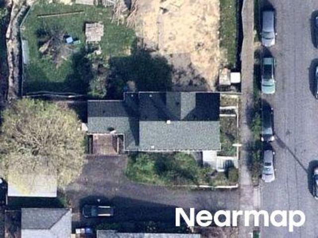 NE 9th Ave