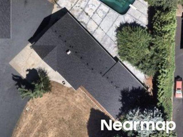 NE 110th St