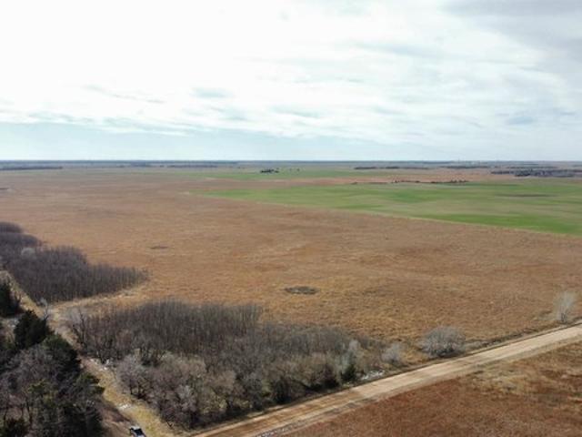 NE 120th St, Turon, KS 67583