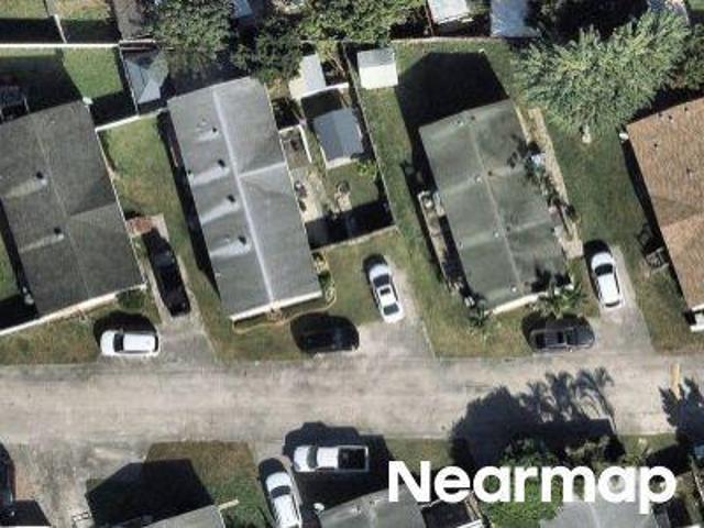 NE 12th Ave
