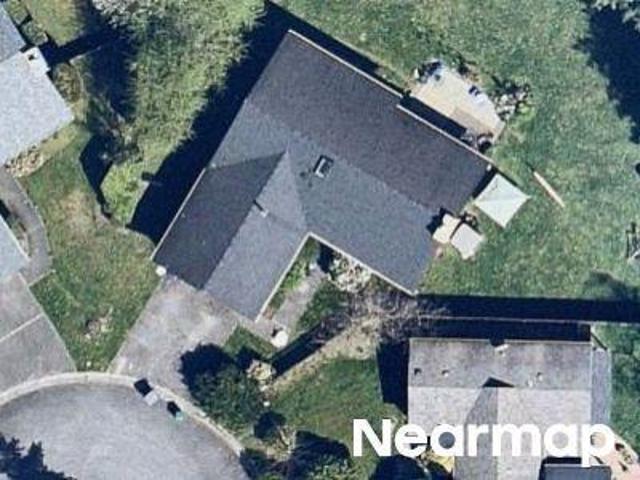 NE 137th Ct