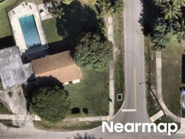 NE 14th Ave
