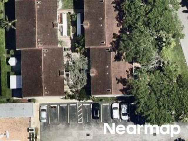 NE 14th Ter Apt 3
